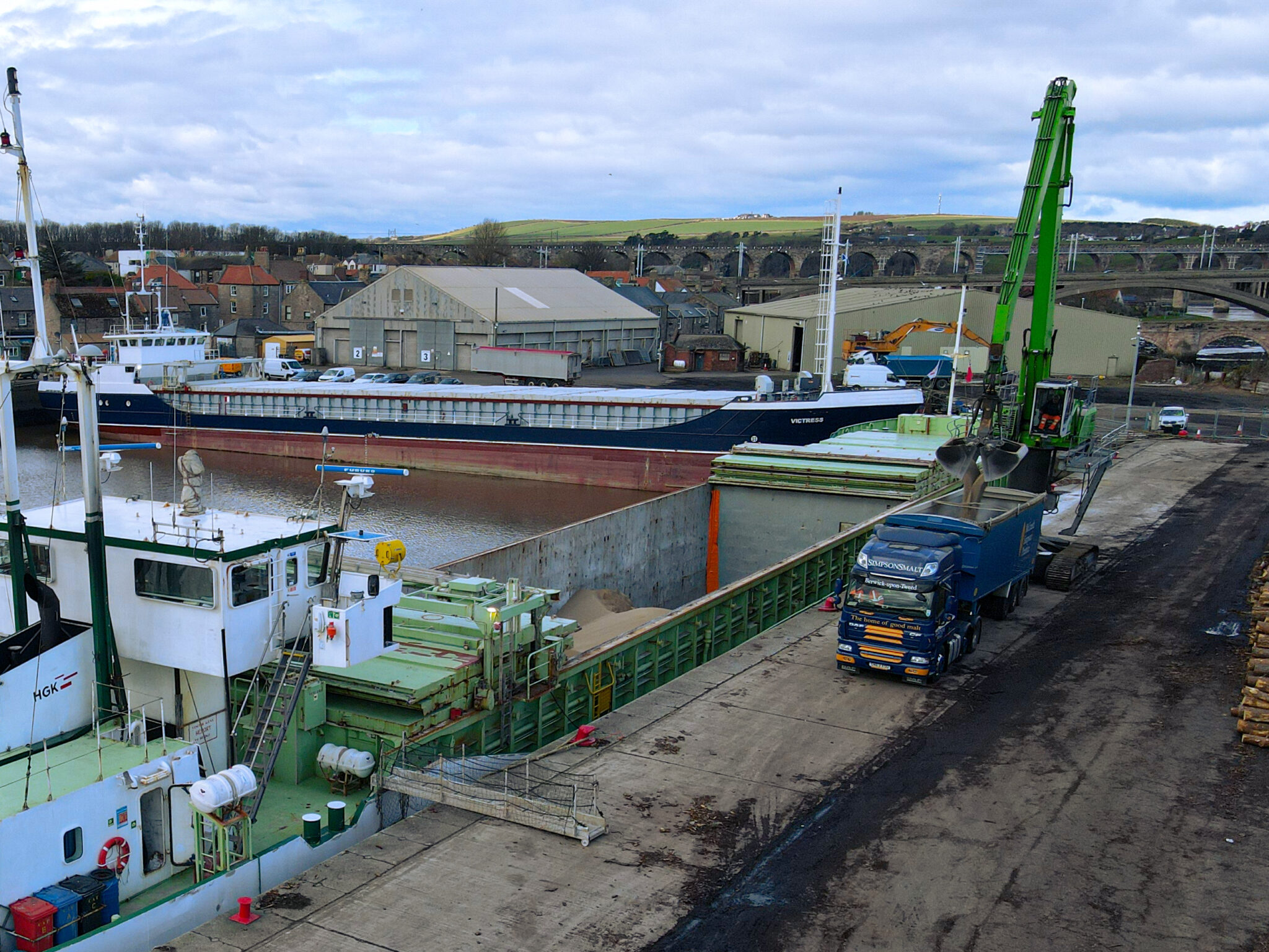 OCI Global delivers first UK shipment of low-carbon nitrogen fertilizer ...